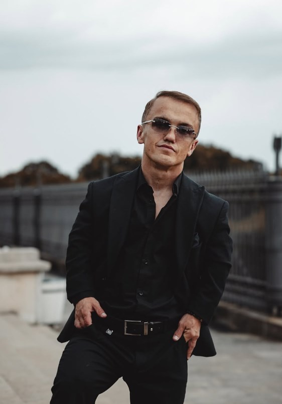 Mini Majk ma nową sympatię? Influencer pojawił się z blondynką - BOOP.PL