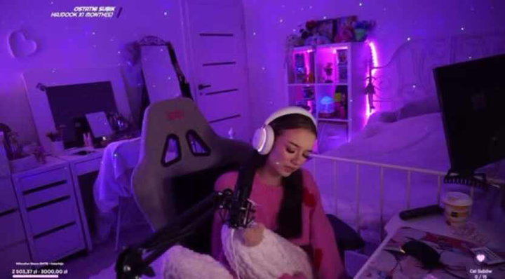 Streamerka MelaPustelnik vs Xntentacion. O co chodzi - BOOP.PL
